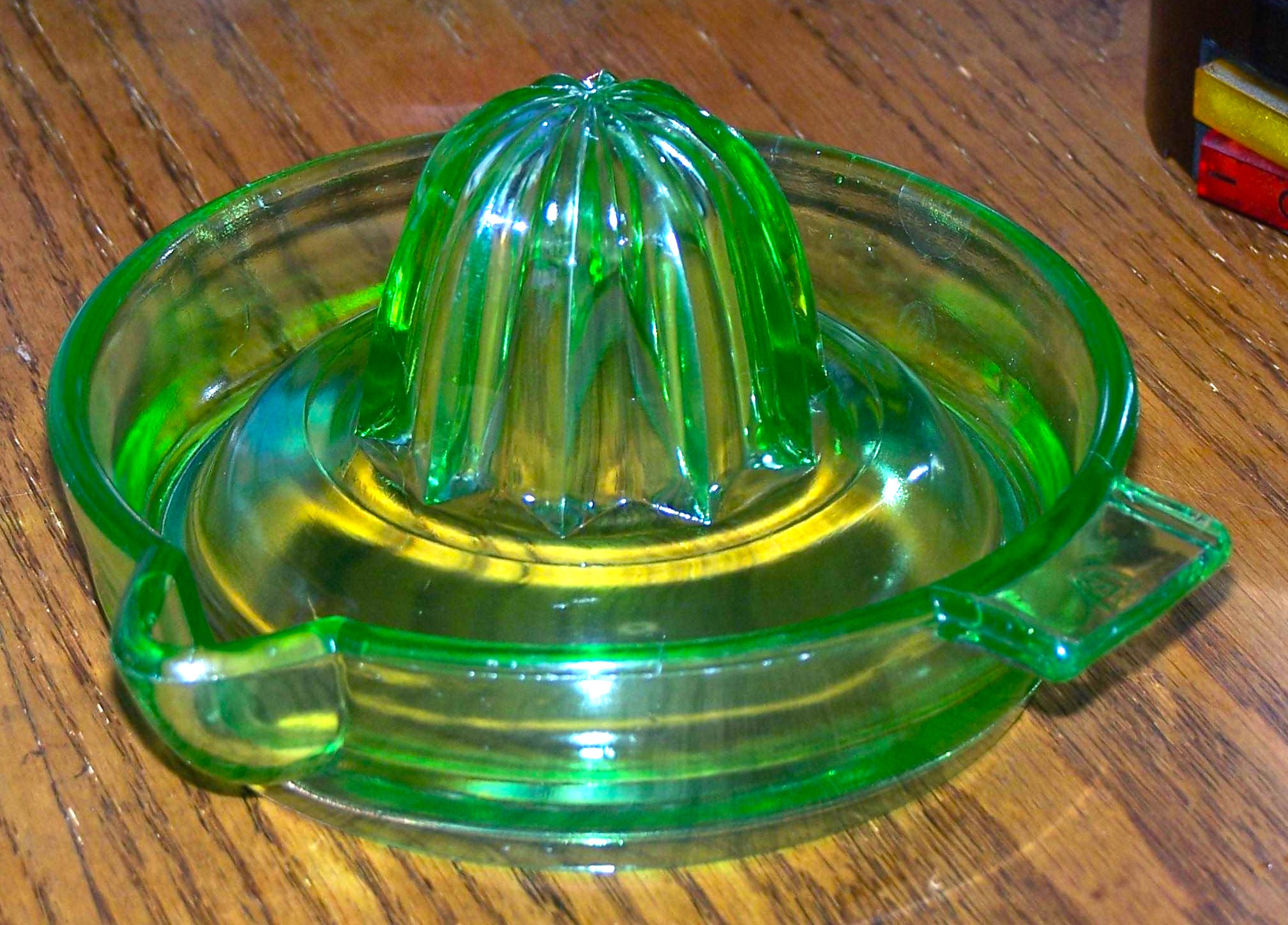 11 Surprising Facts About Depression Glass | LittleThings.com