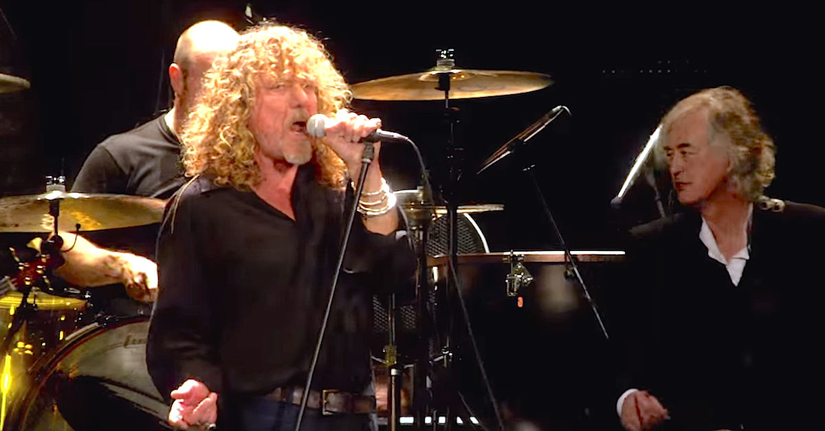 Led Zeppelin Performs For The First Time In 27 Years—Now Notice Who's ...