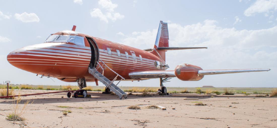 See The Inside Of Elvis Presley's Vintage Private Jet | LittleThings.com