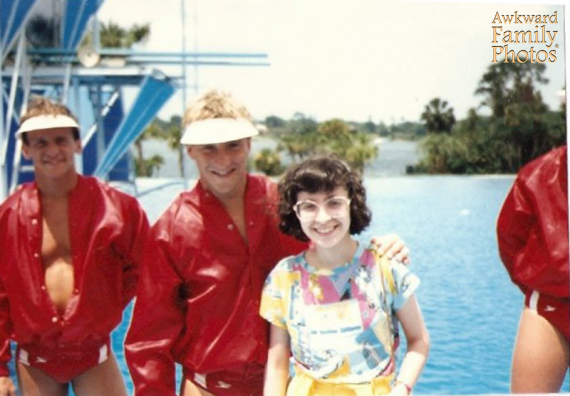 20 Of The Most Awkward Family Vacation Photos EVER! | LittleThings.com