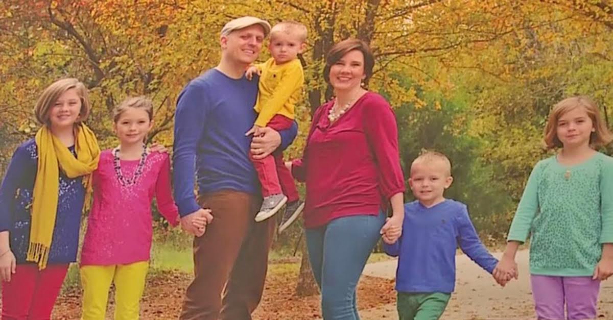 Family Poses For A Photo. When The Camera Zooms Out, Look Closely At ...