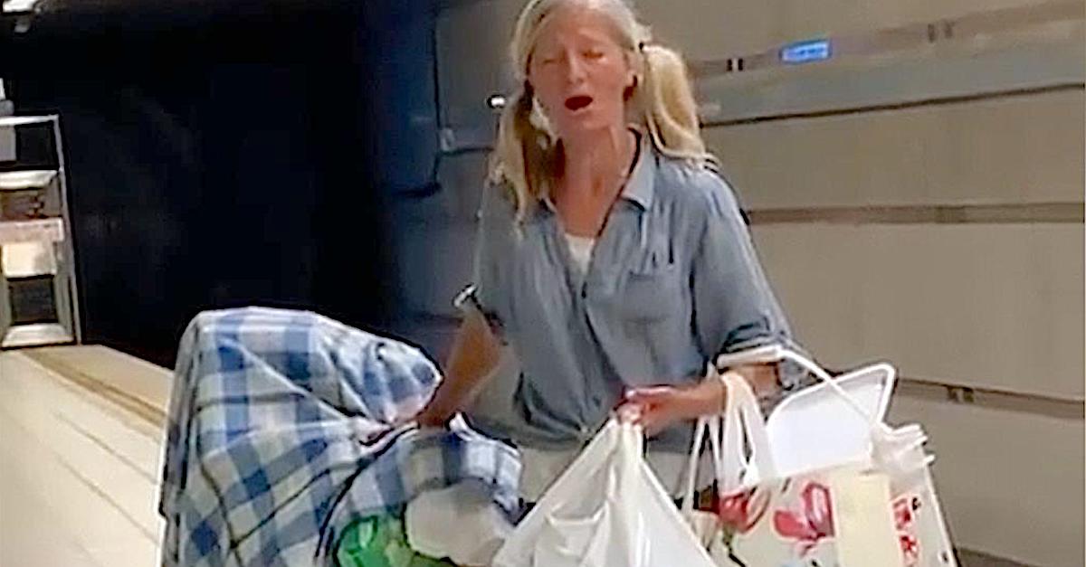 Homeless Lady Sings Beautiful Subway Solo, Becomes Internet Sensation ...