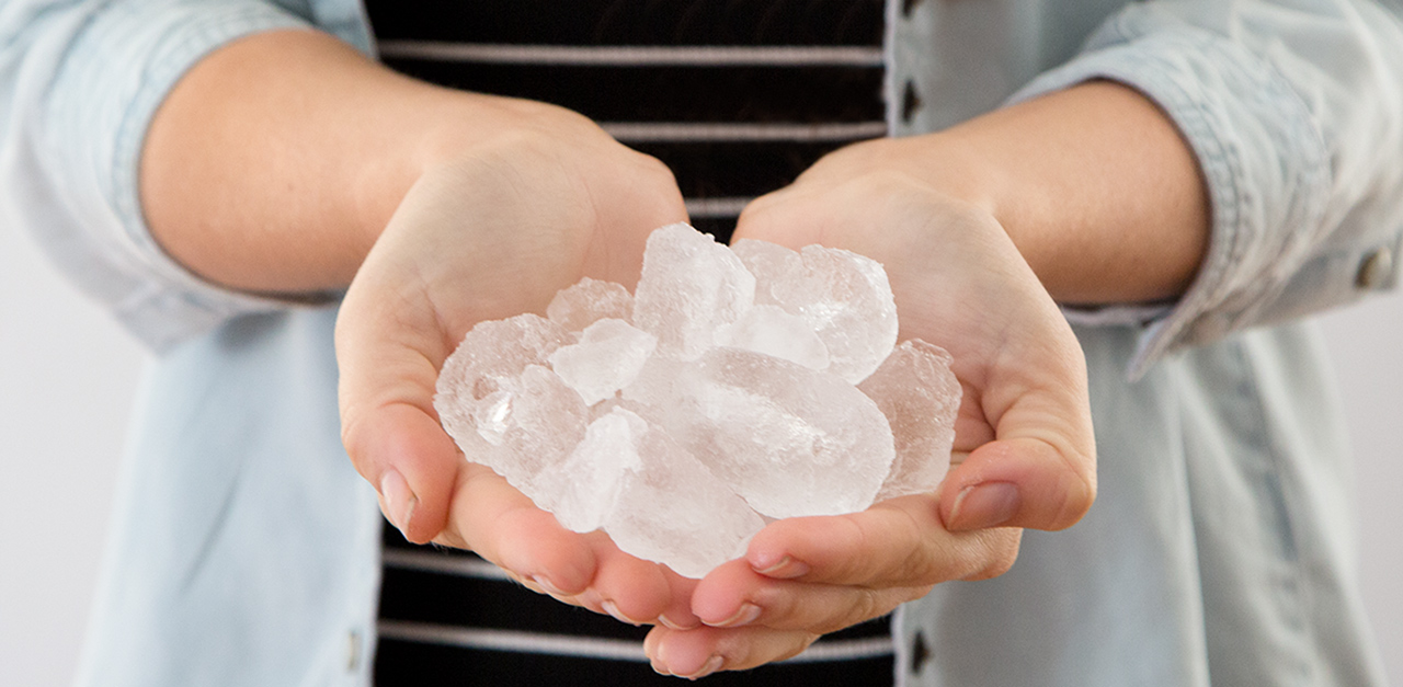 Use Ice Cubes 9 Ways You Didn't Know Before | LittleThings.com