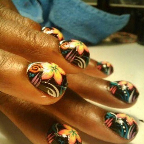 Bubble Nails Are The Talk Of The Town, But You Won't Believe How ...
