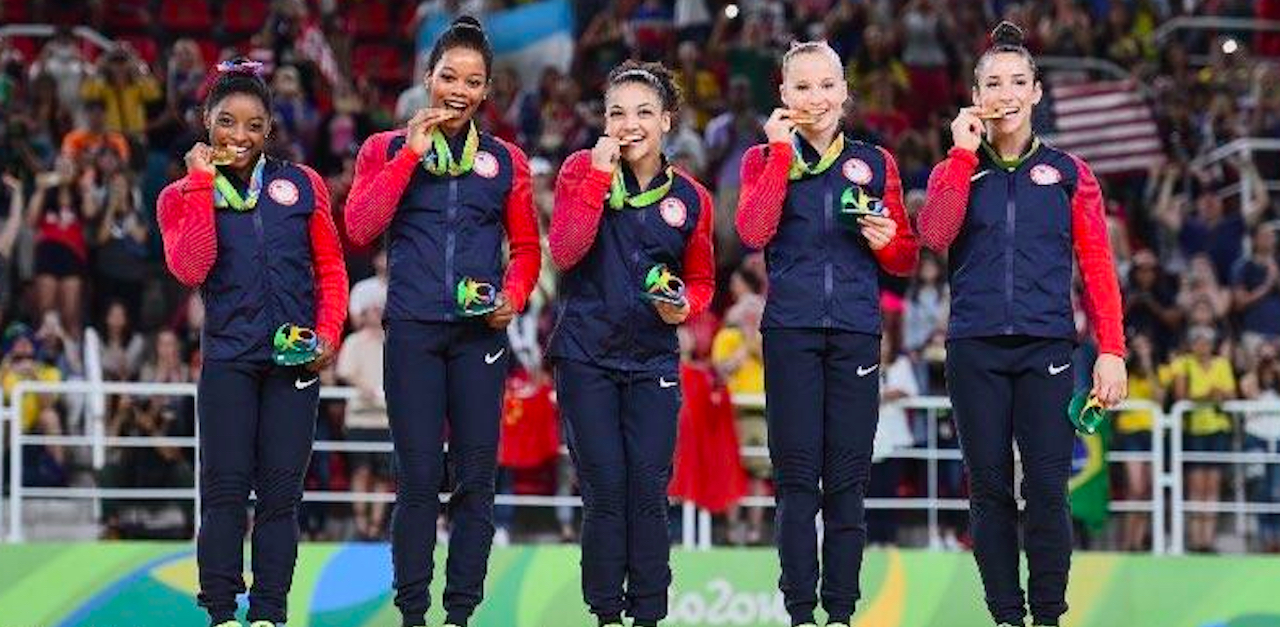 Why Do Olympians Bite Their Gold Medals? A Crafty Photographer Is All ...
