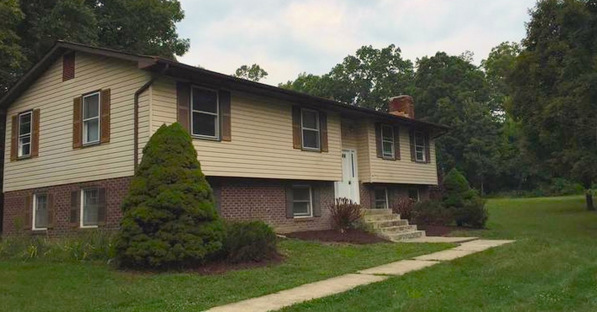 It Looks Like A Normal Home — But How It's Protected From Burglars ...
