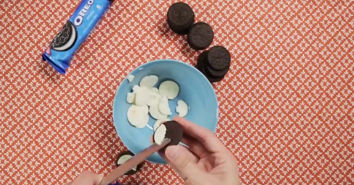 Ways To Eat An Oreo Cookie - LittleThings | LittleThings.com