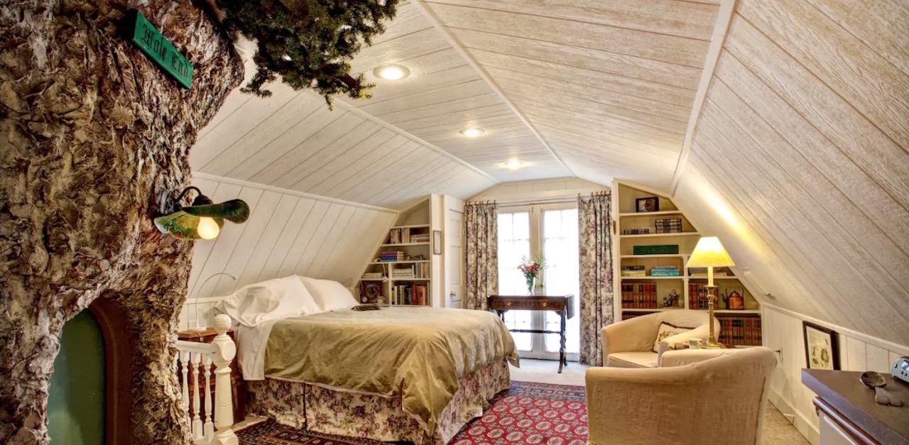 Tiny Cottage Room Contains The Most Perfect Secret Crawl Space Ever ...