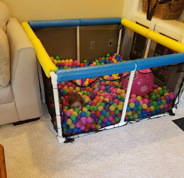 How To Make A Homemade Ball Pit Using Pool Noodles | LittleThings.com