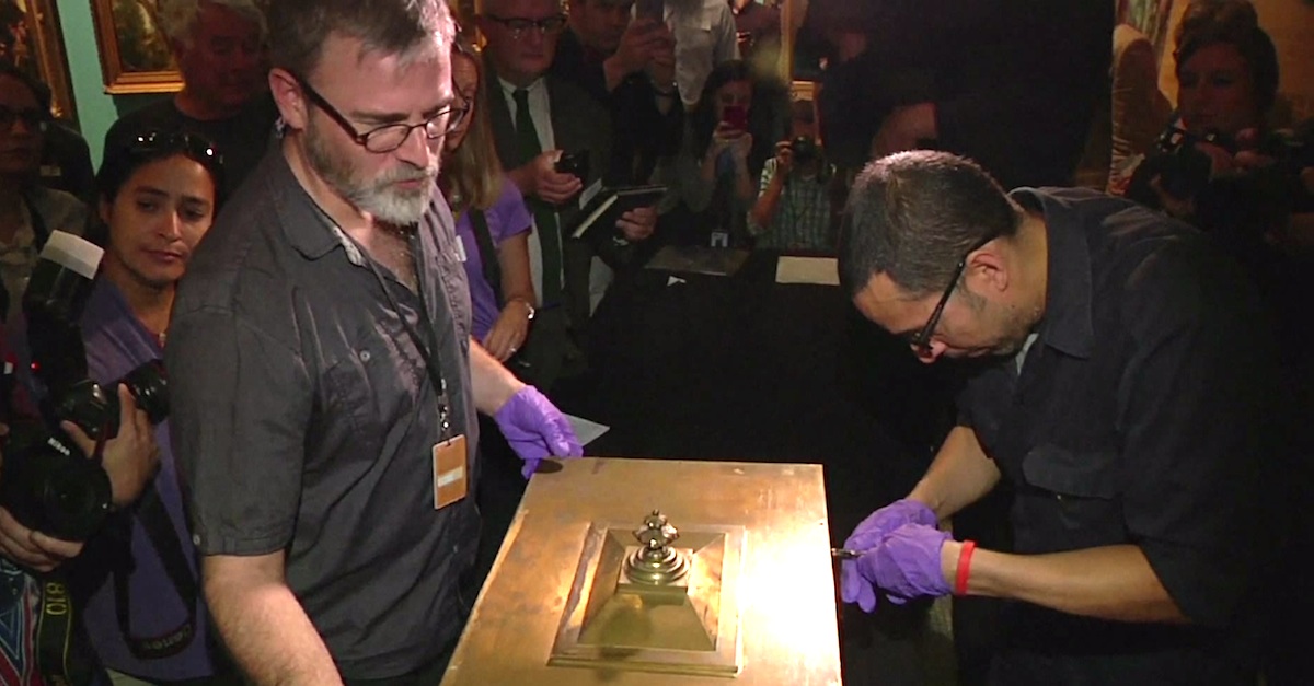 100-Year-Old Time Capsule Discovered In A Storage Unit. Now Watch When ...