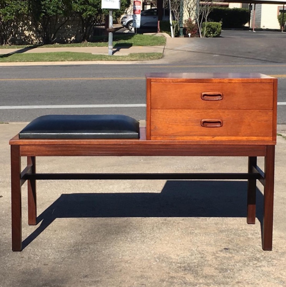 Vintage Gossip Benches You'll Fall In Love With | LittleThings.com