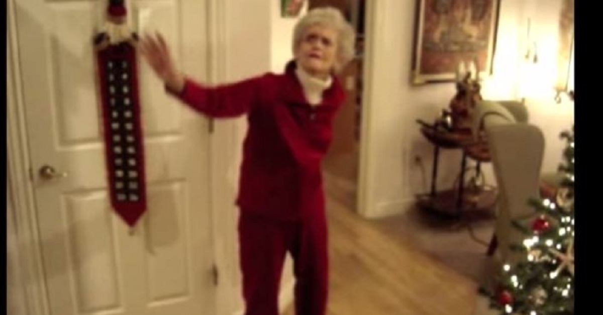 When I'm 90 Years Old, I Want To Be Just Like This Grandma! I Love Her ...