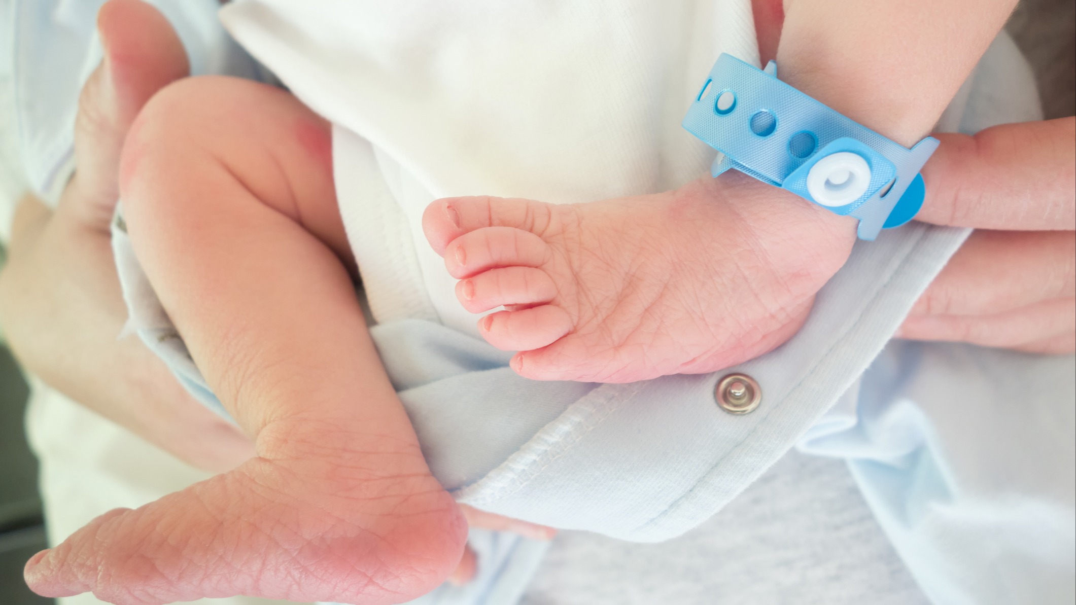 Baby Born At 1 Pound, 5 Ounces, Goes Home For The First Time In 9 ...