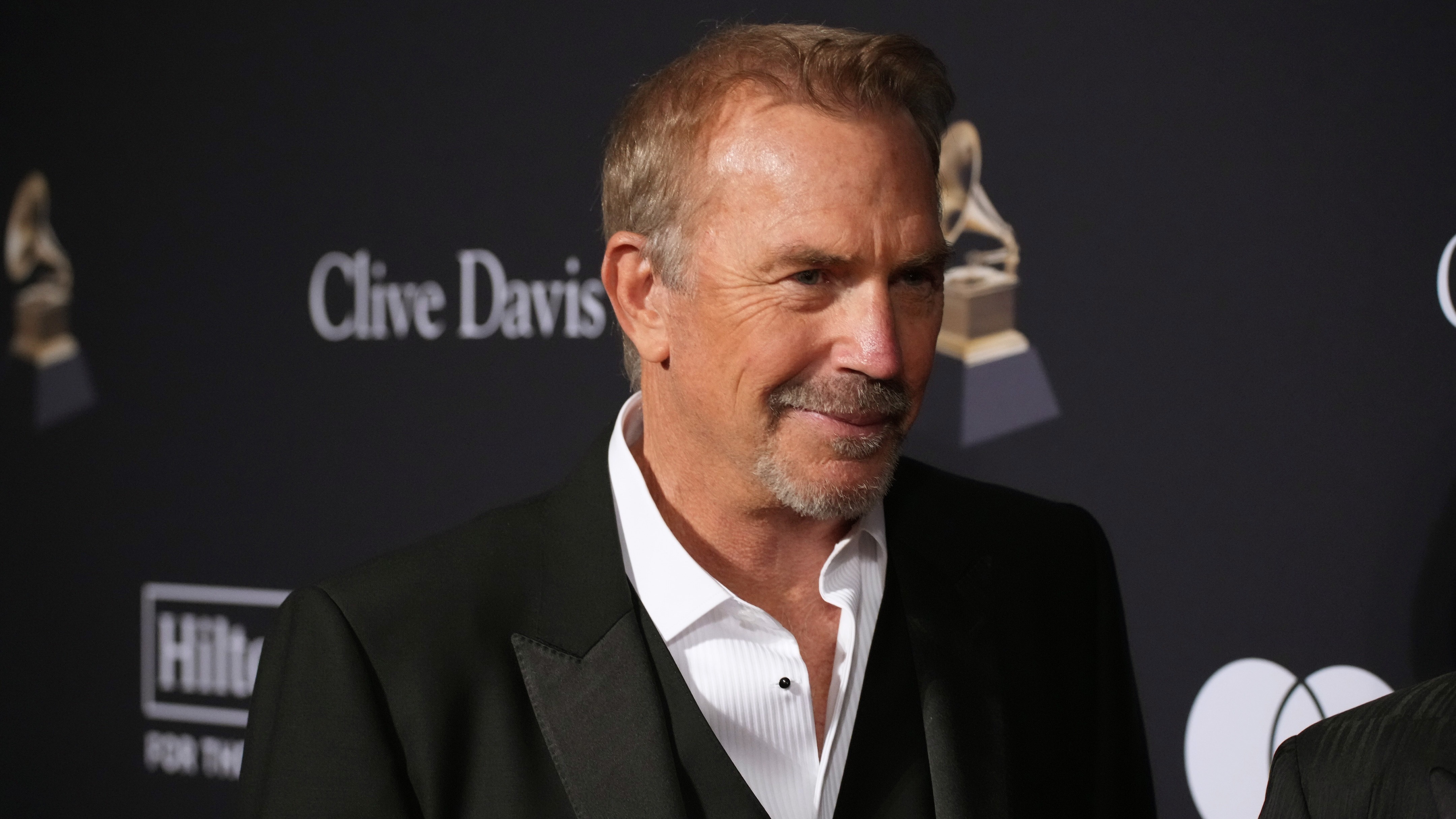 Kevin Costner's 15-Year-Old Son Hayes Is Making His Big Screen Debut ...