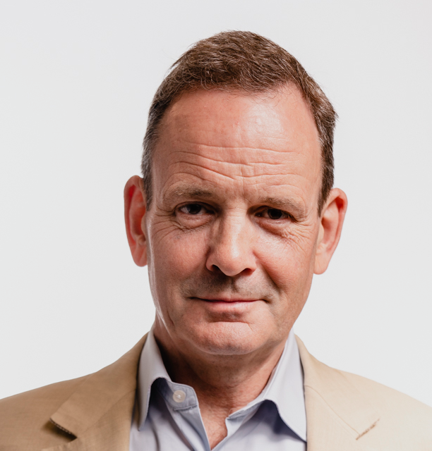 Martin Graham's Instagram, Twitter & Facebook on IDCrawl