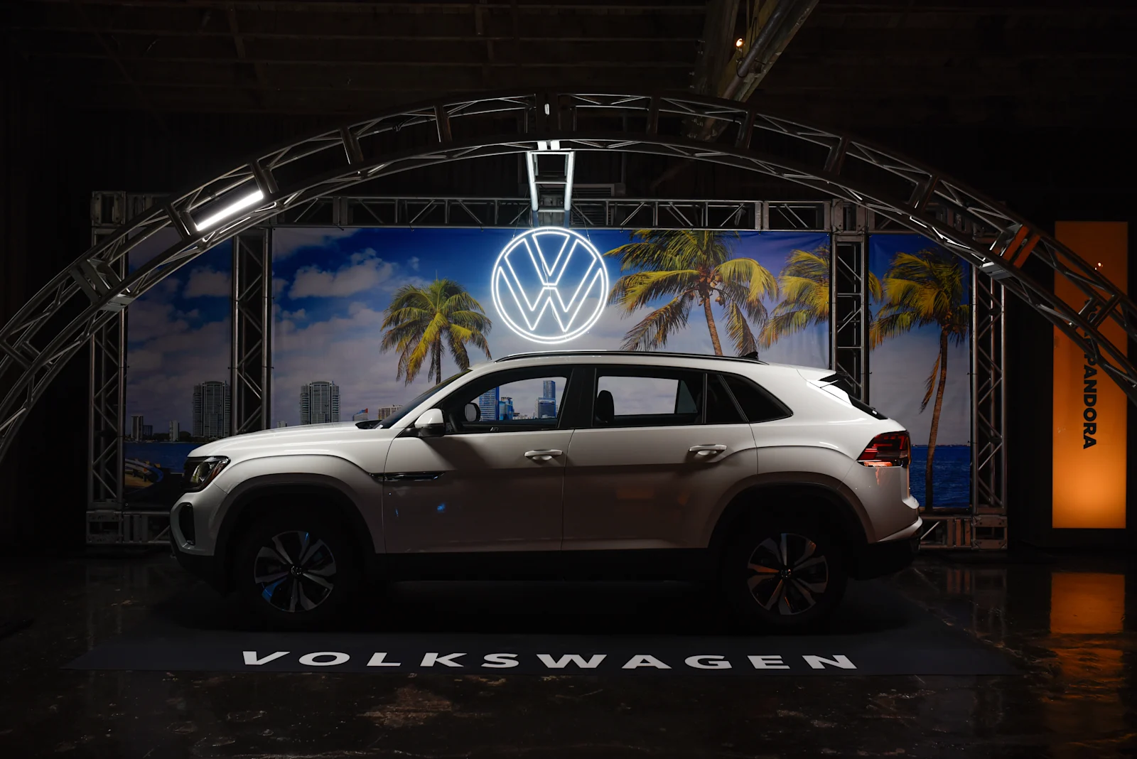 SiriusXM + Pandora Present: Party with El Pulso