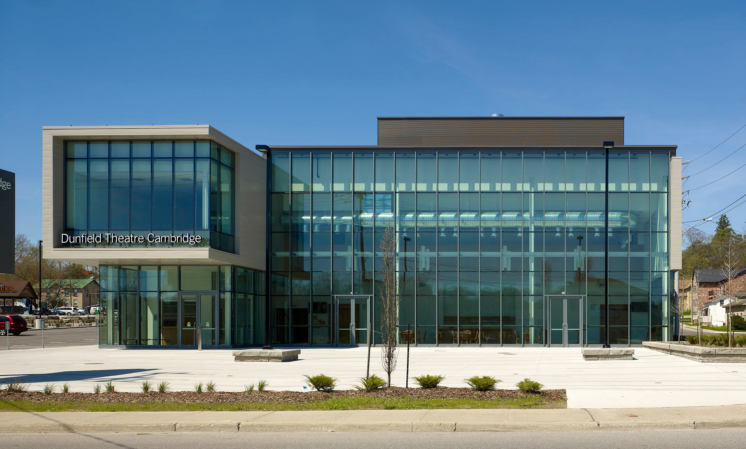 Dunfield Theatre | Melloul Blamey