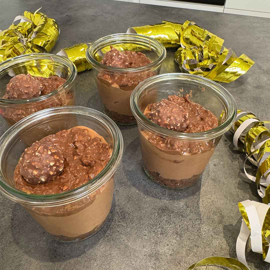 Ferrero Rocher dessert – nem og luksuriøs dessert i glas