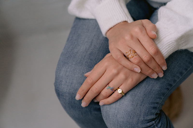 The Letter Signet Ring - Women's Rings | Tiary | Tiary