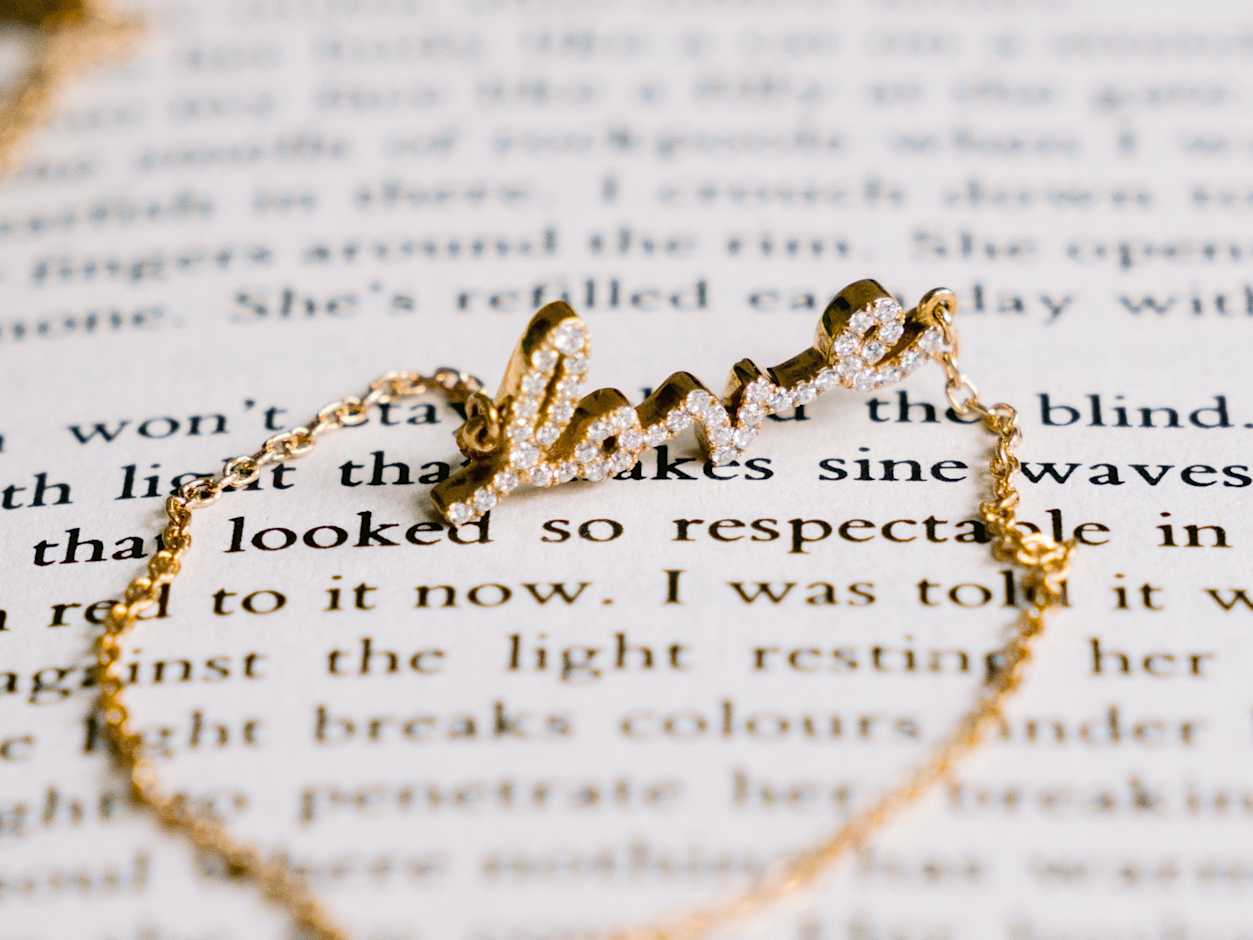 Custom Necklaces for Women - Tiary | Tiary