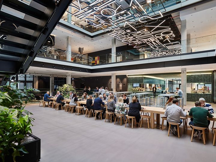 dormakaba I secure access control in an open building complex