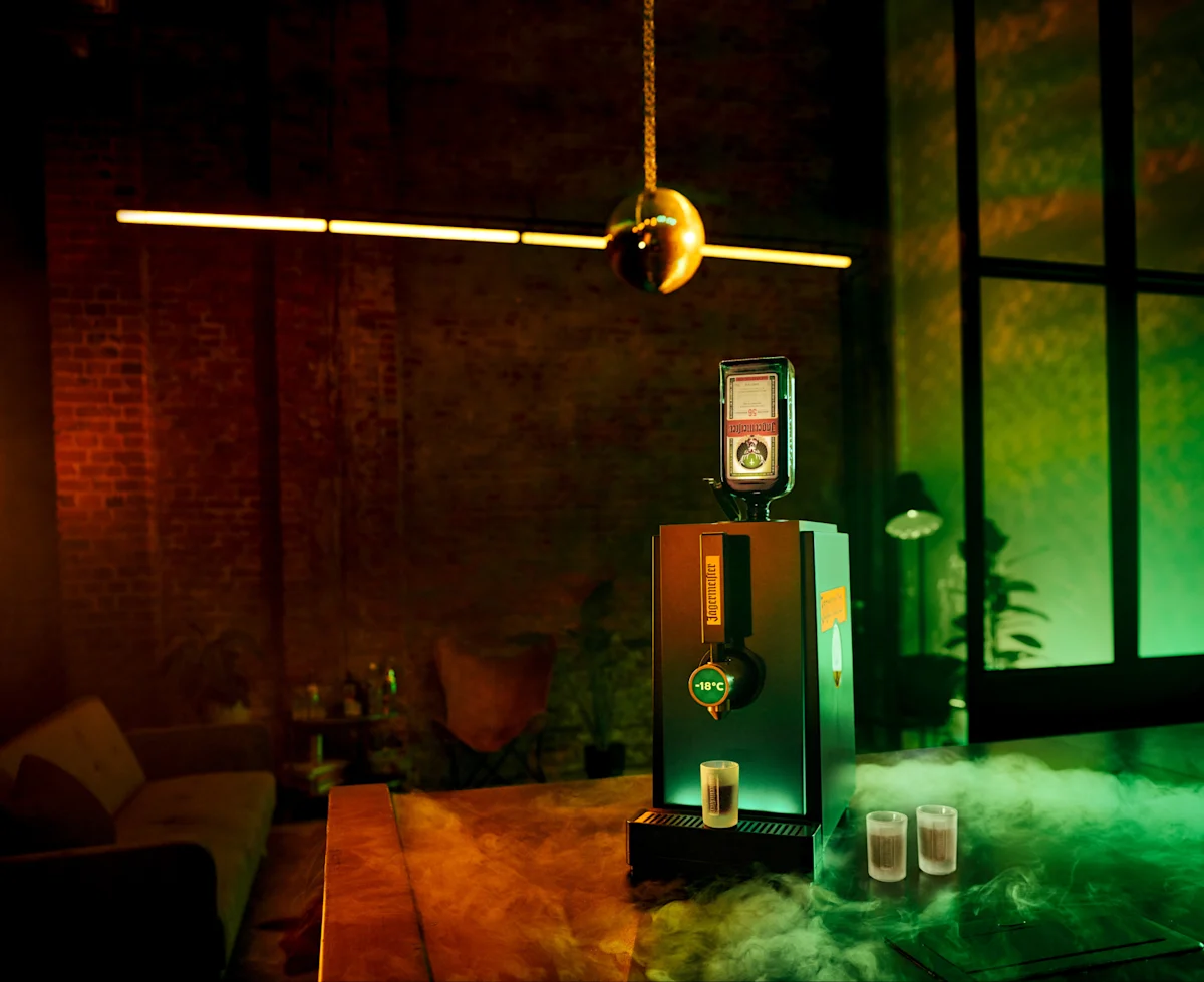 Jägermeister 1-Bottle Tap Machine 2.0 | Jägermeister