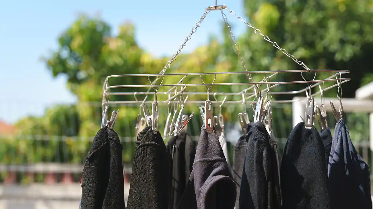 ¿Cómo lavar ropa oscura?