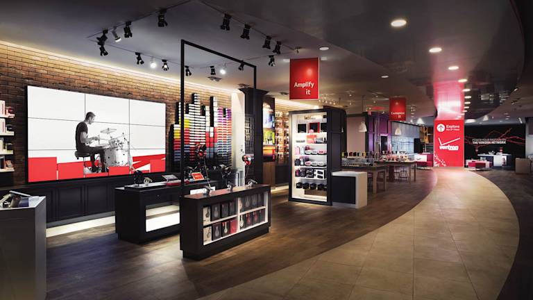 Verizon Destination Store - AKQA