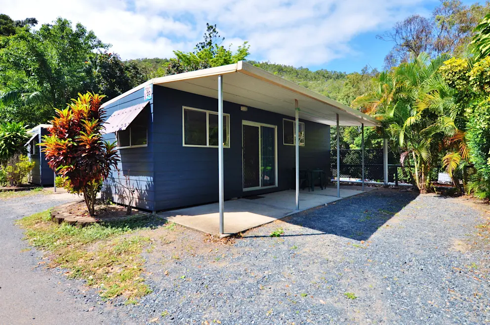 Terrace Hut | Unique Cabin Stay at Cape Hillsborough Nature Tourist Park