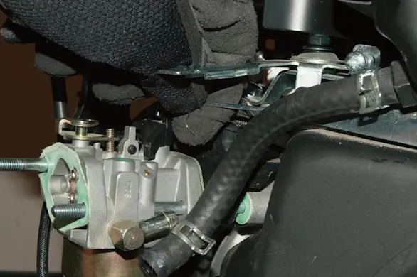 How to rebuild a snowblower carburetor | Repair guide