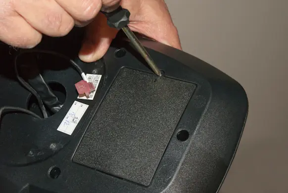 How to replace an elliptical console | Repair guide