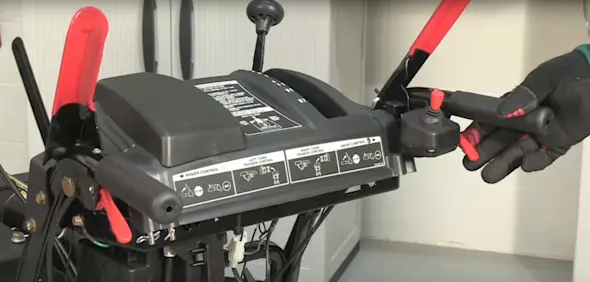How to use basic snowblower controls video | Snowblower tips and tricks