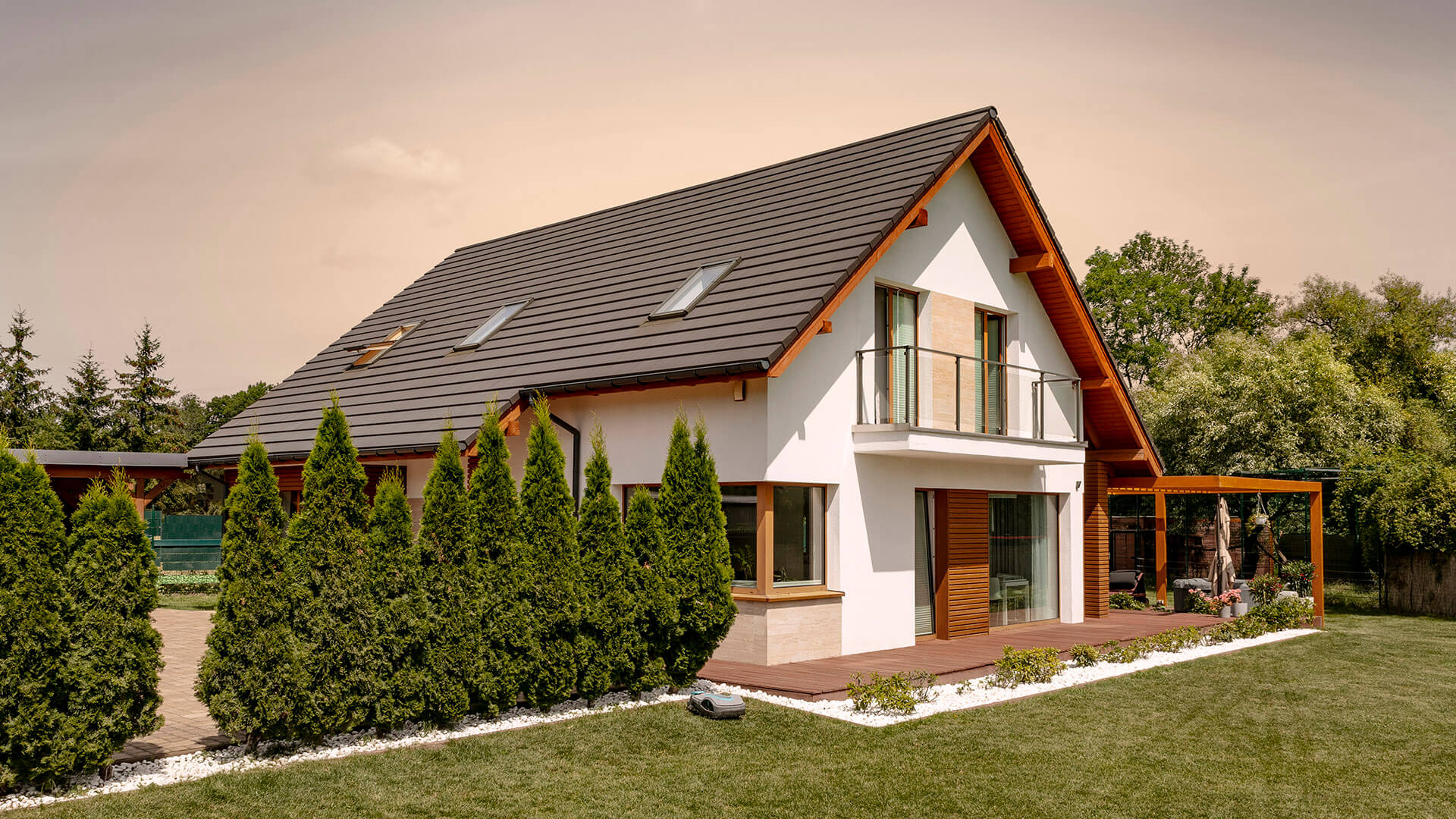 Dach dwuspadowy – zalety, co warto o nim wiedzieć? 🏠 | Braas / BMI Polska