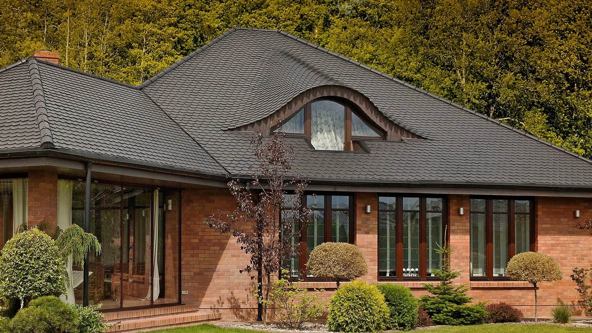 Dachówka ceramiczna płaska 🏠 | Braas / BMI Polska