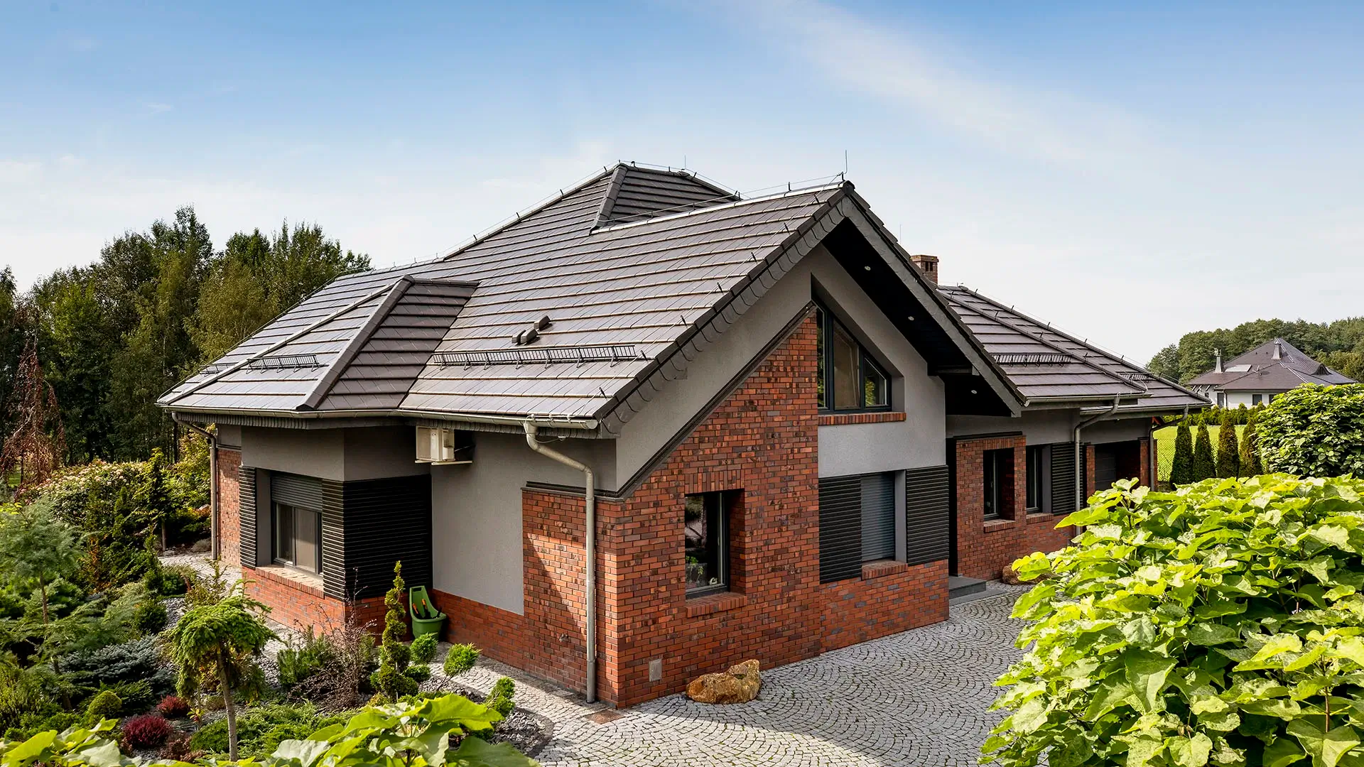 Dachówka ceramiczna płaska 🏠 | Braas / BMI Polska