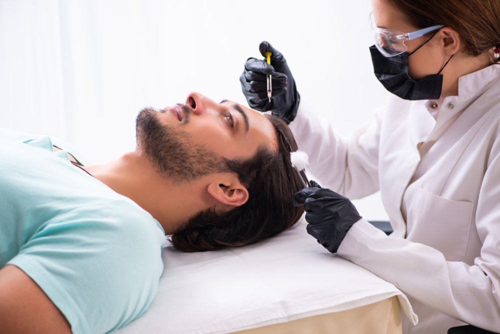 薄毛にはブラッシングが有効って本当？その効果や薄毛を予防する方法を解説！|ヘアケアラボ