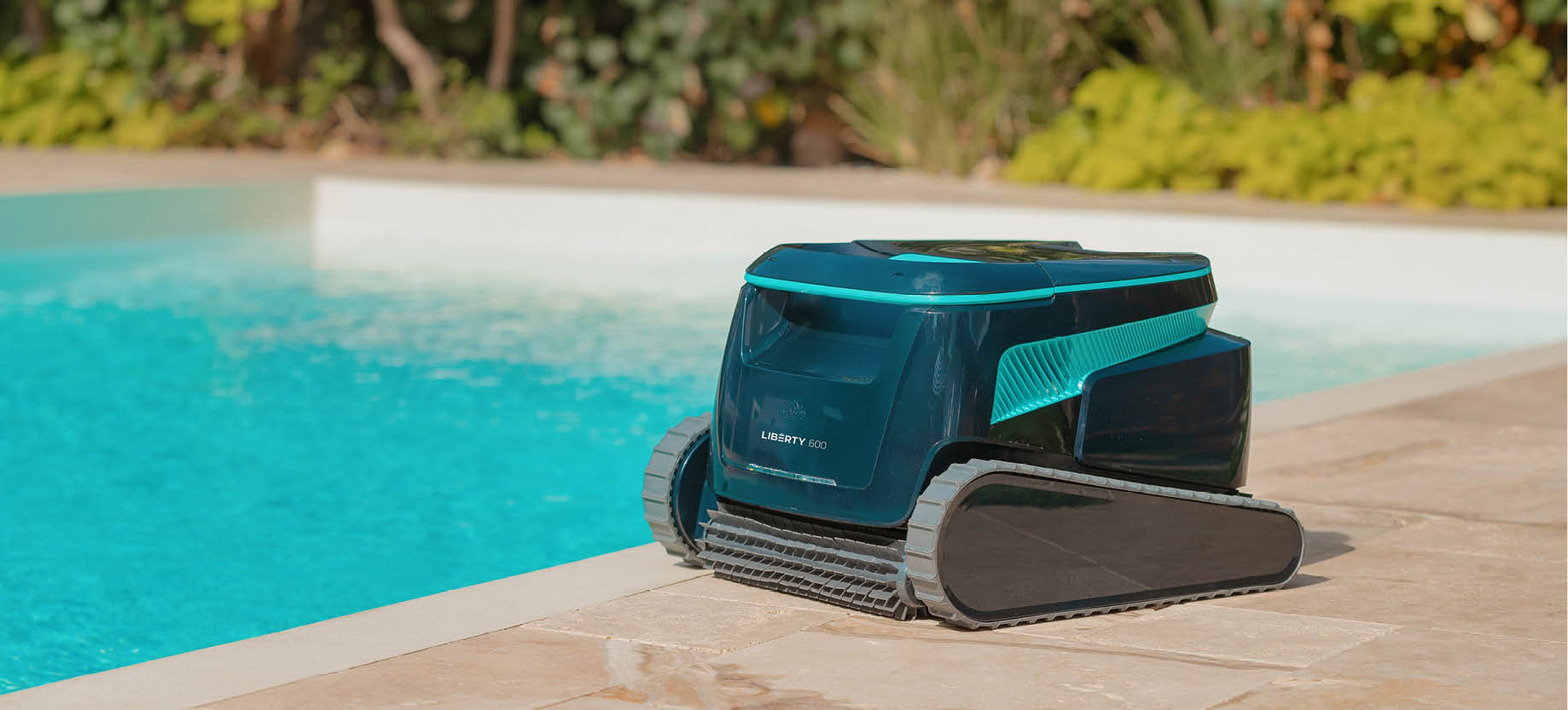 Is This the Smartest Cordless Pool Cleaner Yet? Introducing the Dolphin ...