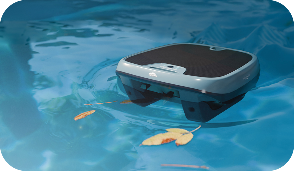 Skimmi | Robotic Cordless Pool Cleaner | Maytronics