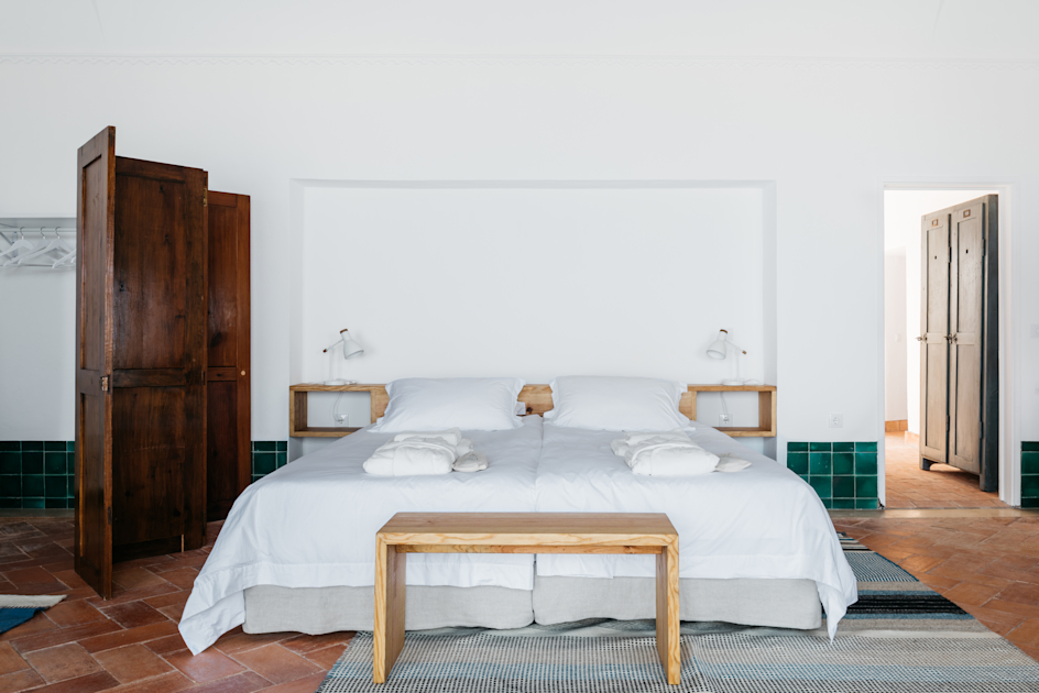 Vacation apartments “Ocean Saloon” for a family in Portugal | OUTPOST ...