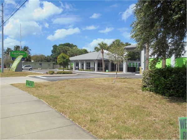 Cheap Storage Units in Sarasota, FL (from $6) | Extra Space Storage