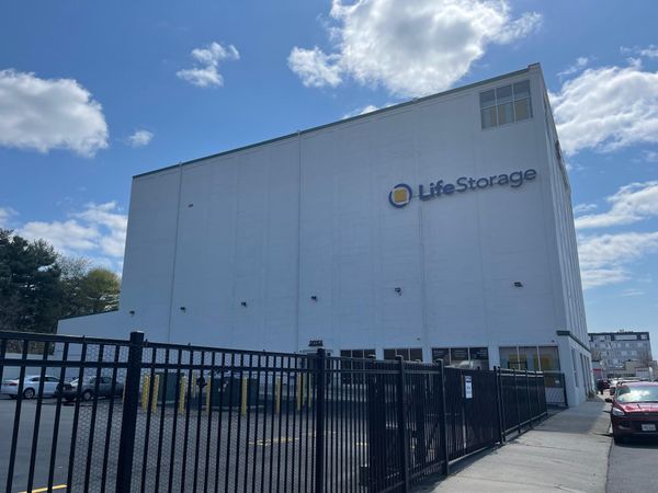 Cheap Storage Units in Boston, MA (from $4) | Extra Space Storage