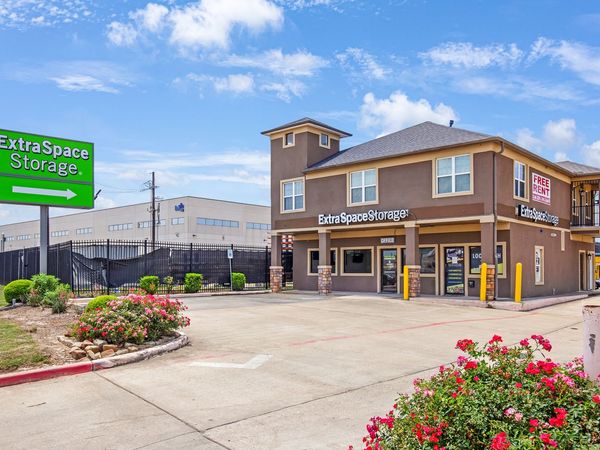 Cheap Storage Units in Katy, TX (from $1) | Extra Space Storage