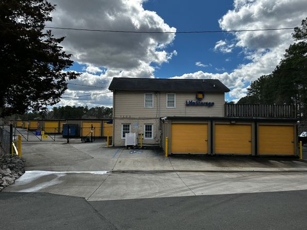 Cheap Storage Units in Raleigh, NC (from $6) | Extra Space Storage