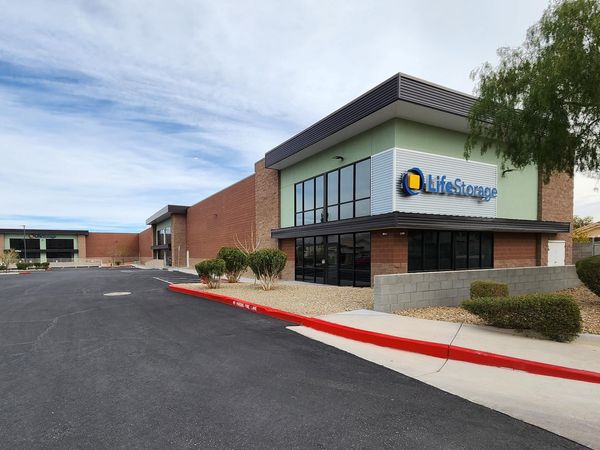 Cheap Storage Units in North Las Vegas, NV (from $12) | Extra Space Storage