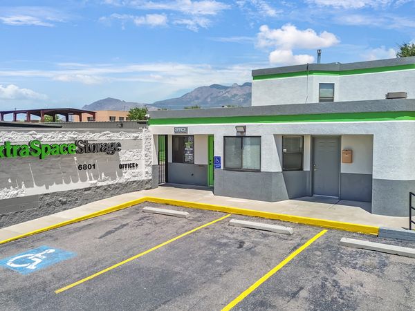 Cheap Storage Units in Albuquerque, NM (from $10) | Extra Space Storage