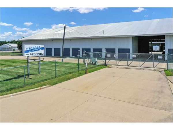 Cheap Storage Units in Bloomington, IL (from $26) | Extra Space Storage
