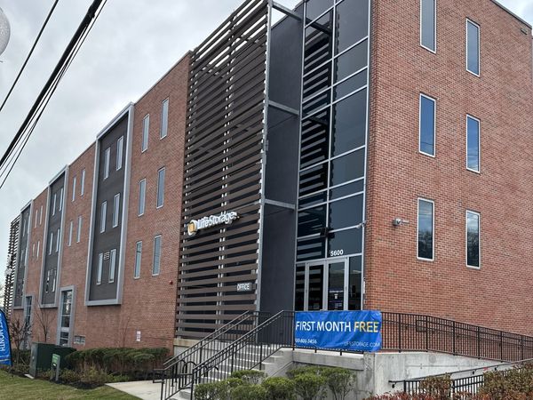 Cheap Storage Units in Fairfax, VA (from $6) | Extra Space Storage