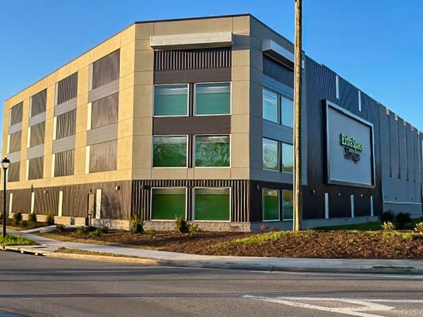 Cheap Storage Units in Savannah, GA (from $18) | Extra Space Storage