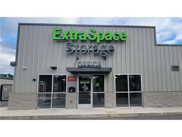Cheap Storage Units in Jacksonville, FL (from $8) | Extra Space Storage