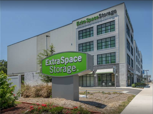 Cheap Storage Units in Pinellas Park, FL (from $7) | Extra Space Storage